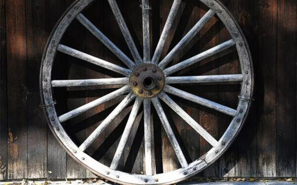 The Evolution of Wheel Technology: From Wooden Spokes to Carbon Fiber ...